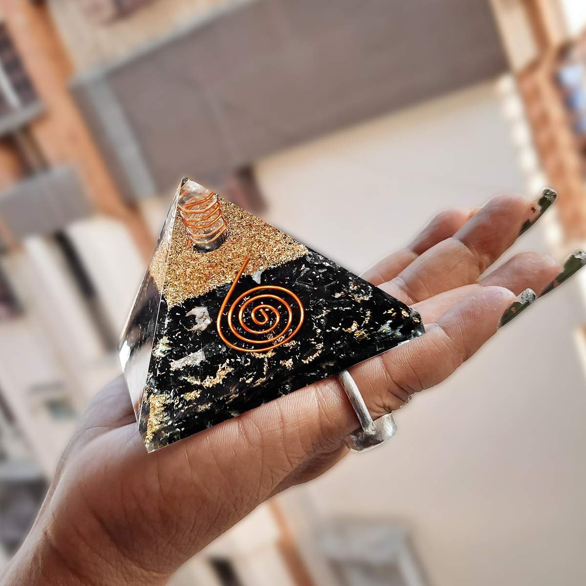 Black Tourmaline Orgone Pyramid - kamakhyashakti.com